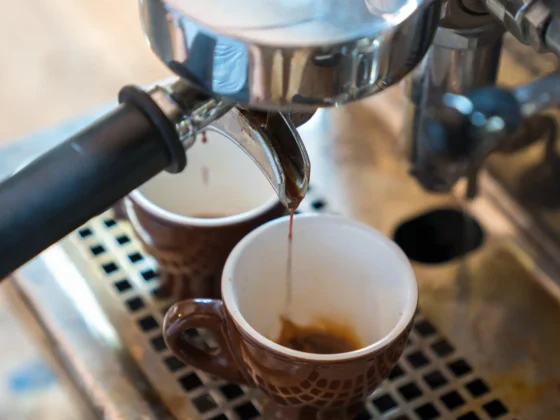 Coffee with Eggshells: Tradition, Benefits, and Preparation Guide